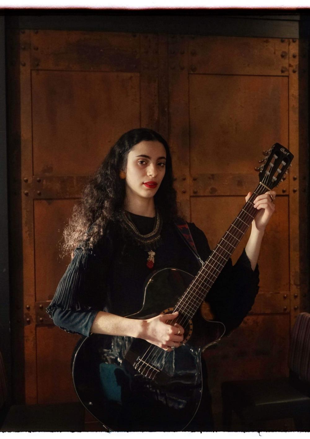 VIOLET ARNOLD (1)/ MORJANE TENERE (2) | Les Trois Baudets