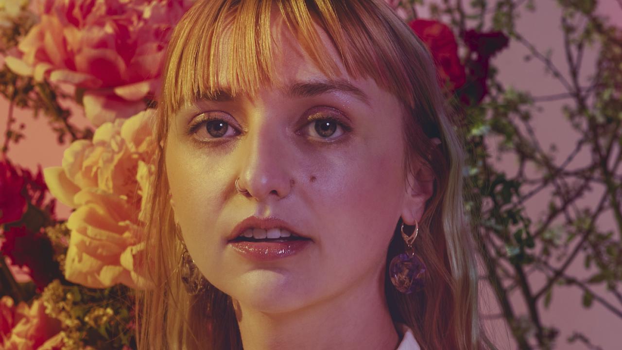 Mackenzie Leighton | Les Trois Baudets